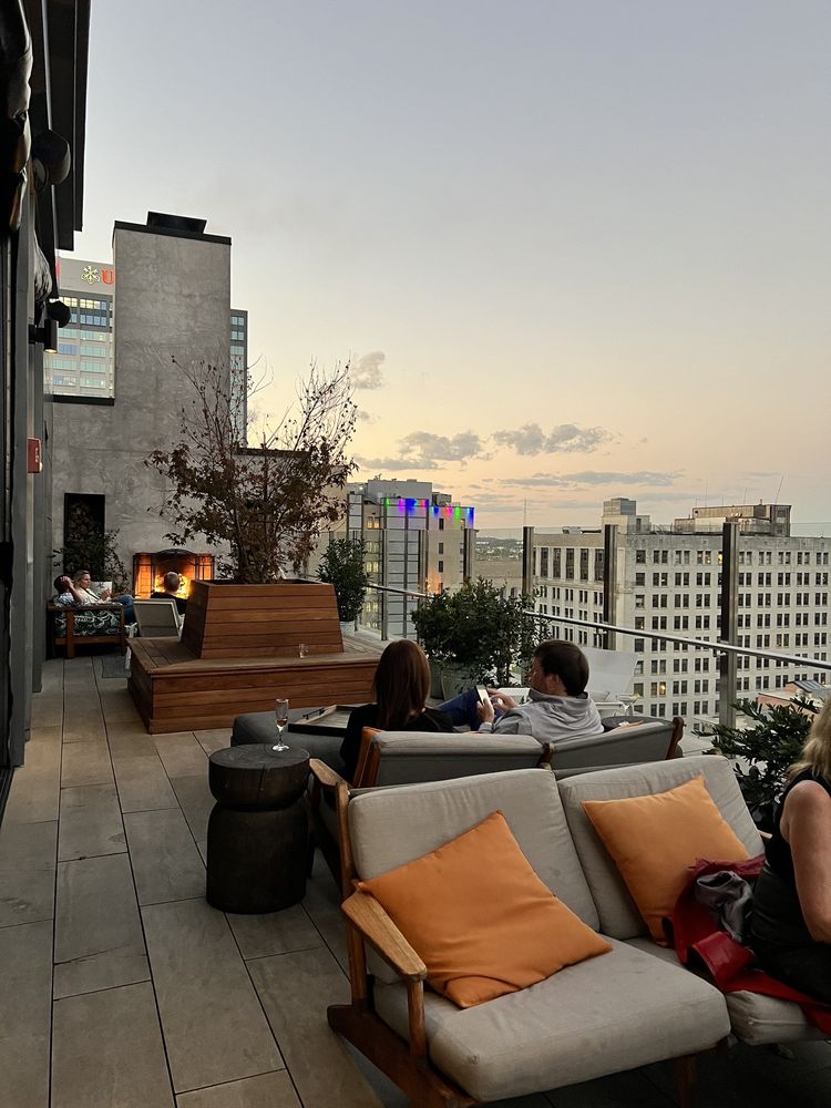 RARE BIRD - Updated November 2024 - 159 Photos & 90 Reviews - 200 4th ...