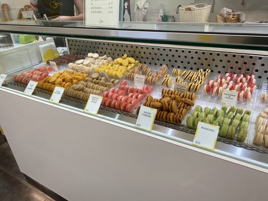 YANN HAUTE PATISSERIE - Updated January 2025 - 231 Photos & 108 Reviews ...