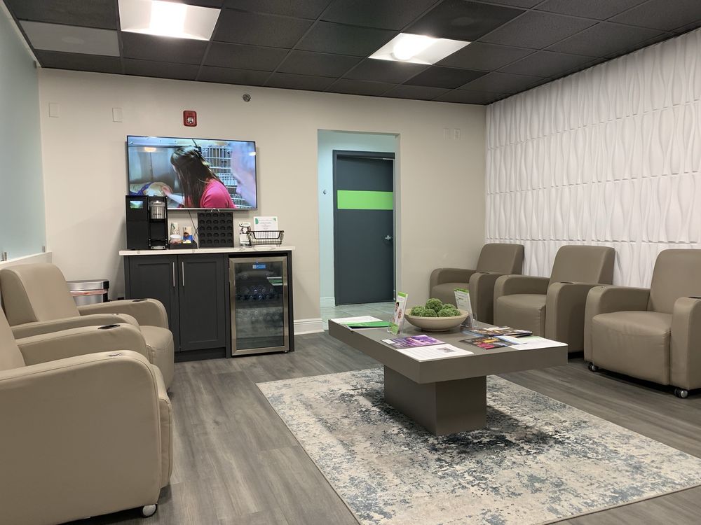 ASSOCIATESMD - Updated August 2025 - 71 Reviews - 350 N Pine Island Rd ...