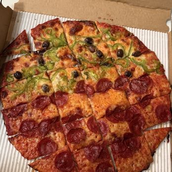 ZARELLA PIZZERIA & TAVERNA - Updated December 2025 - 384 Photos & 170 ...