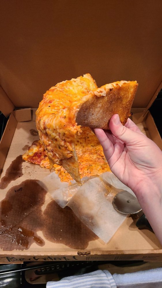 CRISTO’S NY STYLE PIZZA - 155 Photos & 172 Reviews - 1302 E Millbrook ...