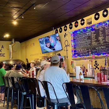 VINYL PIES - Updated August 2025 - 30 Photos & 28 Reviews - 164 Bridge ...