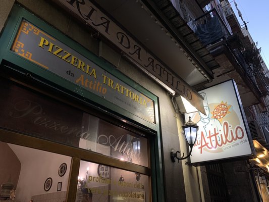 PIZZERIA DA ATTILIO - 117 Photos & 48 Reviews - Via Pignasecca 17, Napoli, Italy - Yelp