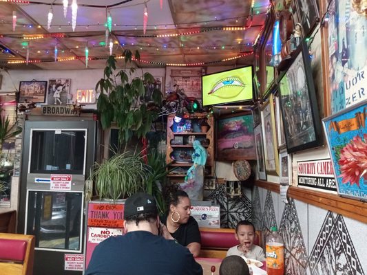 LIQUORI’S PIZZA - Updated December 2025 - 159 Photos & 143 Reviews ...