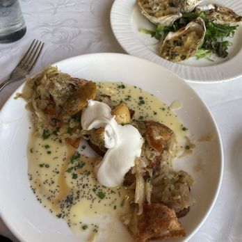 THE HOBBIT RESTAURANT - Updated August 2024 - 562 Photos & 479 Reviews ...