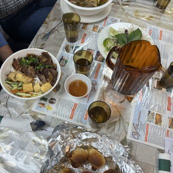 VPHO AND PIZZERIA - Updated August 2025 - 82 Photos & 43 Reviews - 2004 ...