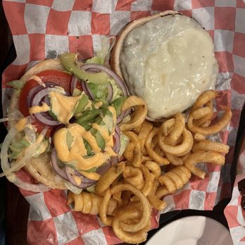 UNDERDOG SPORTS BAR & GRILL - Updated December 2025 - 19 Photos & 20 ...