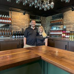 VINE & TAP - Updated October 2025 - 34 Photos & 12 Reviews - 4768 Lake ...