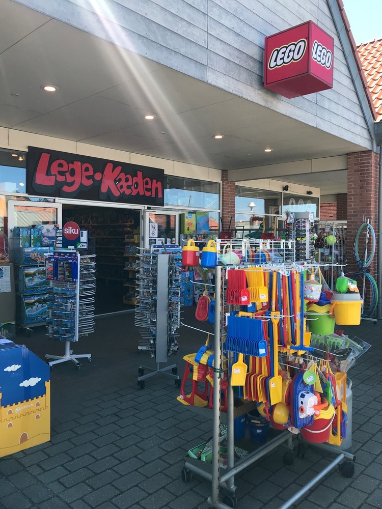 LEGO STORE - Updated December 2025 - Blåvandvej 14, Blåvand, Denmark ...