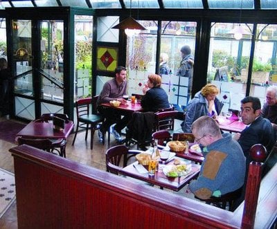 CAFÉ LE PROGRÈS - Updated June 2025 - 26 Photos & 25 Reviews - 5 Place ...