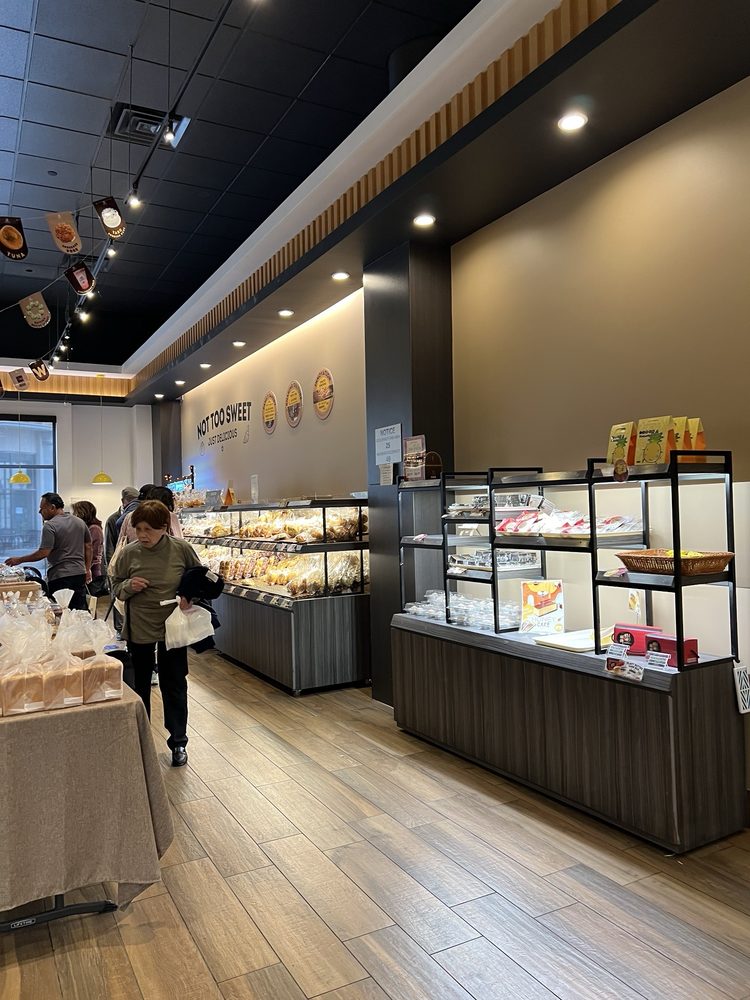 SUNMERRY BAKERY - Updated June 2025 - 1382 Photos & 432 Reviews - 500 N ...