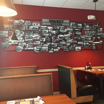 MARKET SQUARE RESTAURANT - 30 Photos & 39 Reviews - 24 Market Sq, South ...