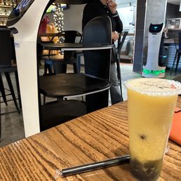 ZUNDO - Updated April 2025 - 209 Photos & 93 Reviews - 127 W Tiverton ...