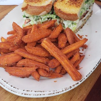 SANDY’S BEACH SHACK - Updated July 2024 - 1677 Photos & 1473 Reviews ...