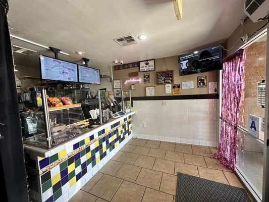 POTHEAD CAFE - Updated January 2025 - 159 Photos & 146 Reviews - 5666 ...