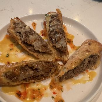 DEE’S TABLE BURGERS & MORE - Updated December 2025 - 40 Photos & 37 ...