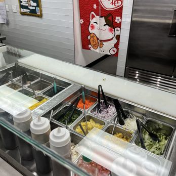 POKE POKU HAWAIIAN POKE BAR - Updated July 2024 - 711 Photos & 611 ...