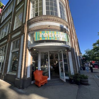 RETROFIT HOME - Updated November 2025 - 56 Photos - 107 Reviews - 1103 ...