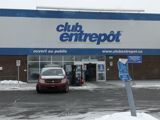 CLUB ENTREPÔT - Updated December 2025 - 12 Photos - 2107 Rue Lapierre ...