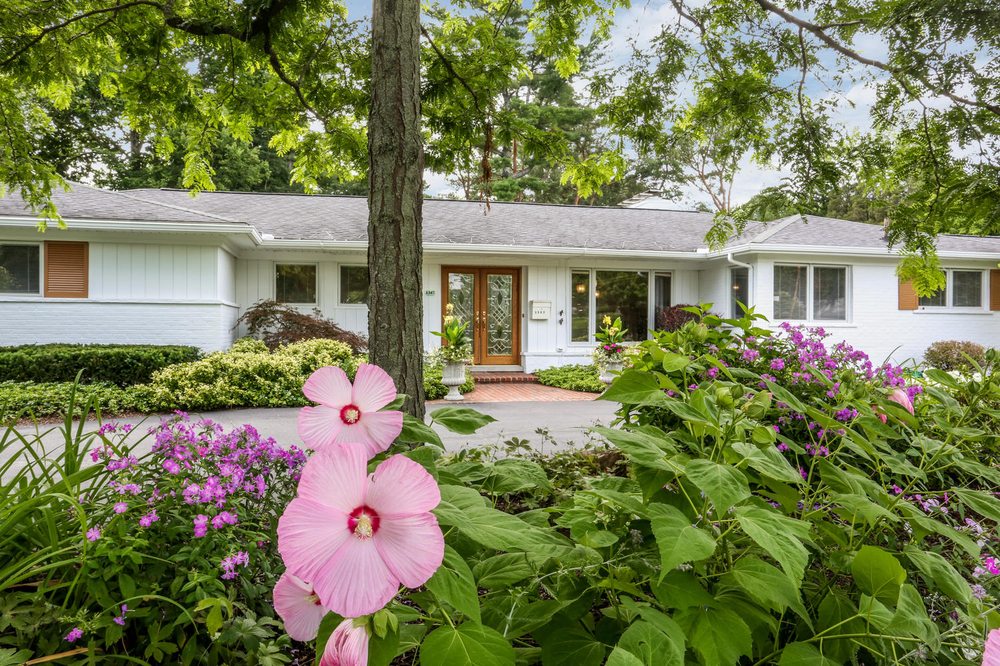 PAM STOLER- LUXE REAL ESTATE - Contact Agent - 442 S Old Woodward Ave ...