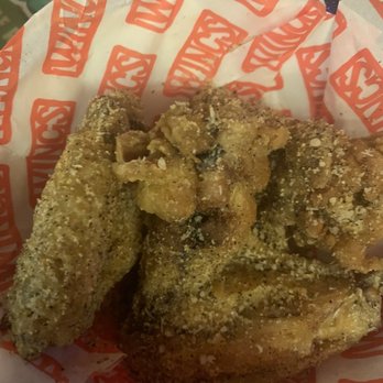 WINGS EDINBURGH - Updated October 2025 - 201 Photos & 117 Reviews - 5/7 ...