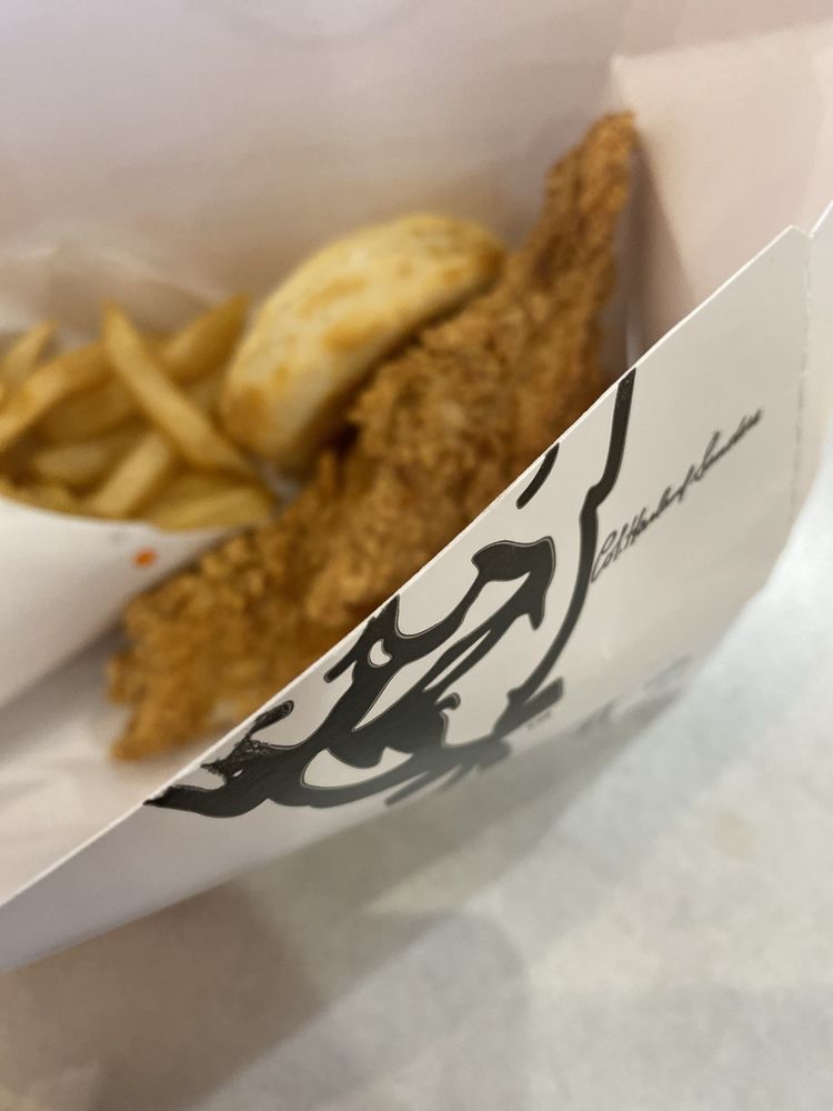 KFC - Updated November 2025 - 35 Photos & 12 Reviews - 6600 ...