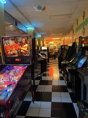 JOYSTIX CLASSIC GAMES & PINBALLS - Updated October 2025 - 72 Photos ...