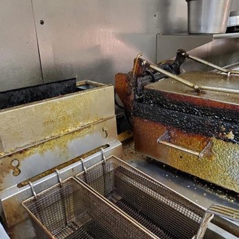 DILLY’S DRIVE-IN - Updated July 2025 - 24 Photos & 36 Reviews - 1921 ...