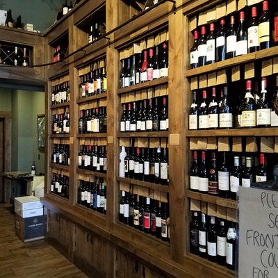 FEAST MARKET & CELLAR - 274 Photos & 119 Reviews - 407 W Patterson Dr ...