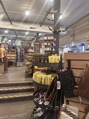 THE GENERAL STORE - Updated December 2025 - 26 Photos & 30 Reviews ...