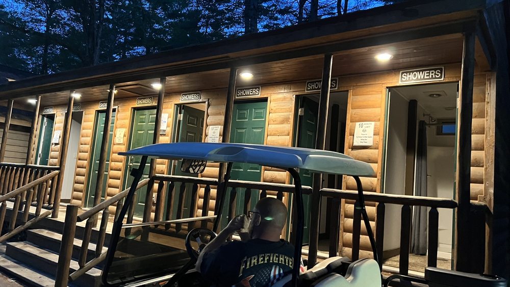 LAKE GEORGE ESCAPE CAMPGROUND - Updated February 2025 - 38 Photos & 51 ...
