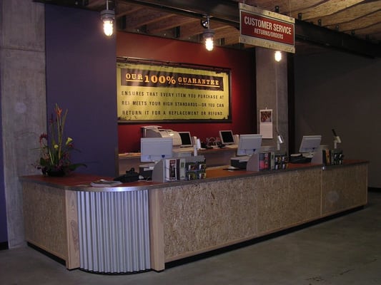 REI - Updated January 2025 - 18 Photos & 149 Reviews - 401 Park Dr ...