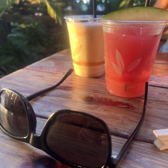 LE TUB - Updated January 2025 - 2020 Photos & 1956 Reviews - 1100 N ...