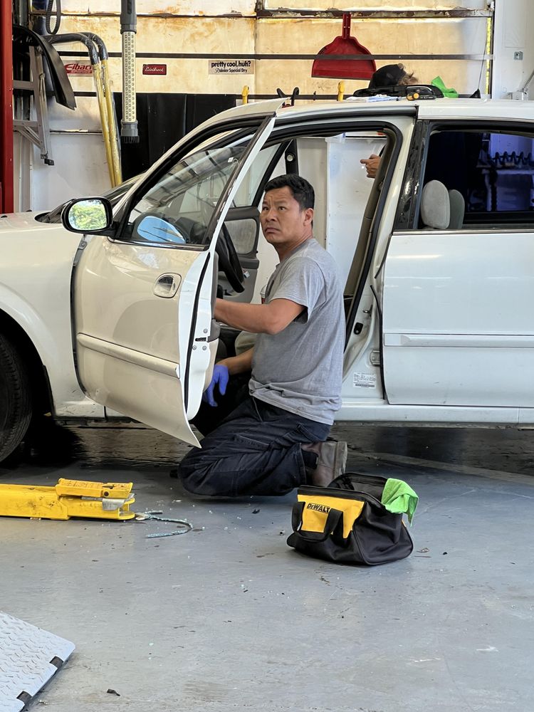 VANGO AUTO GLASS - Updated October 2025 - 10 Photos - 9481 Rainier Ave ...