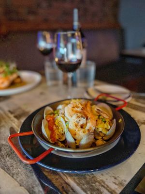 FLAVOUR KITCHEN & WINE BAR - Updated January 2026 - 303 Photos & 219 ...