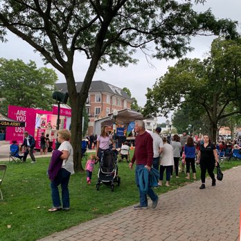 PLYMOUTH FALL FESTIVAL - Updated April 2025 - 20 Photos - Kellogg Park ...