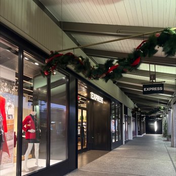 DEL MONTE SHOPPING CENTER - Updated November 2025 - 150 Photos & 144 ...