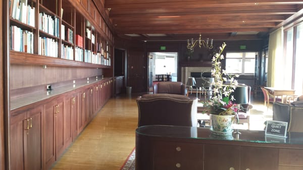 Z J LOUSSAC PUBLIC LIBRARY - Updated October 2025 - 44 Photos & 29 ...