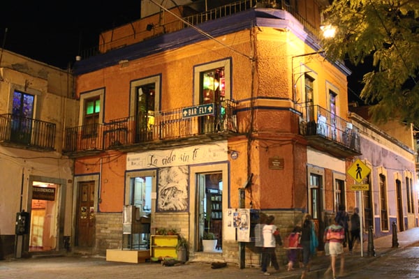 BAR FLY - Updated December 2025 - 14 Photos & 14 Reviews - Sóstenes ...