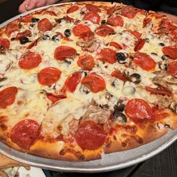 SAYNER PUB - Updated October 2025 - 86 Photos & 87 Reviews - 310 Main ...