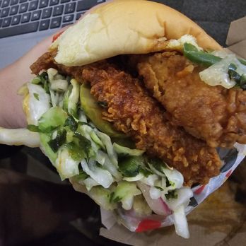 ROAMING ROOSTER - Updated December 2025 - 625 Photos & 668 Reviews ...