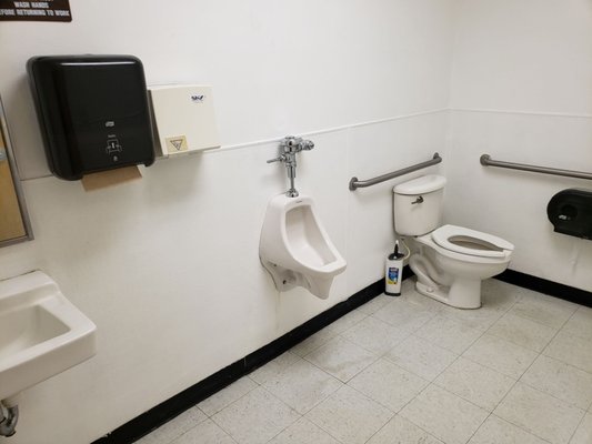 LITTLE CAESAR’S PIZZA - Updated August 2025 - 10 Photos - 4104 Outlook ...