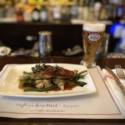 CAFE UN DEUX TROIS - Updated April 2025 - 560 Photos & 801 Reviews ...