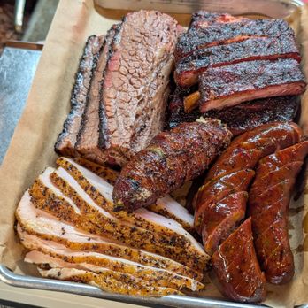 HUTCHINS BBQ - Updated February 2025 - 2045 Photos & 2554 Reviews ...