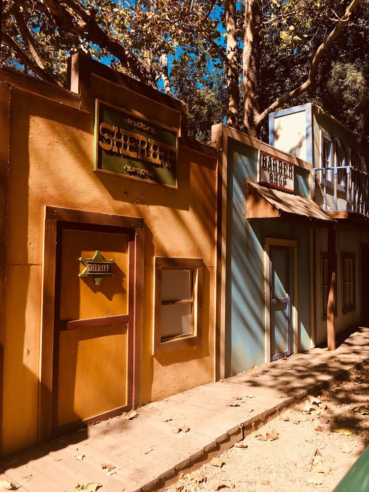 GRIFFITH PARK TRAIN RIDES - GRIFFITH PARK & SOUTHERN RAILROAD - Updated ...