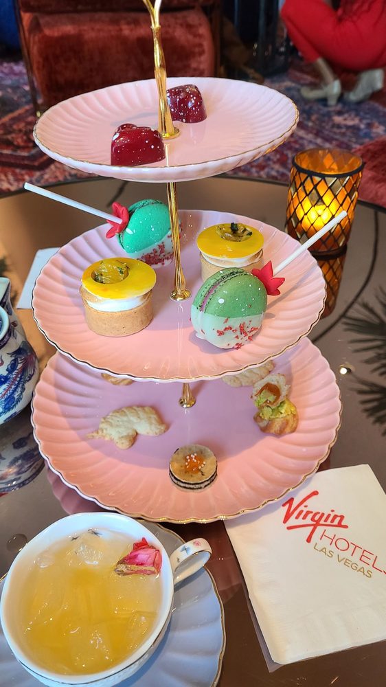 THE SHAG ROOM - 64 Photos & 17 Reviews - 4455 Paradise Rd, Las Vegas ...