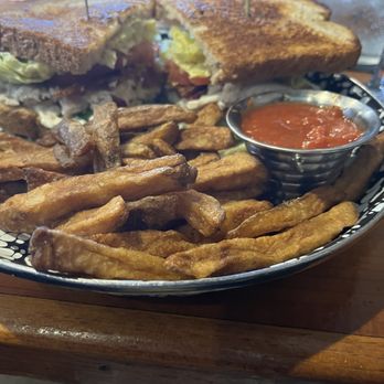 ELIZABETHS FARMHOUSE - Updated July 2025 - 372 Photos & 300 Reviews ...