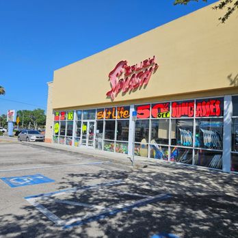 SPLASH SUN & FUN - Updated October 2025 - 23 Photos & 48 Reviews - 6508 ...