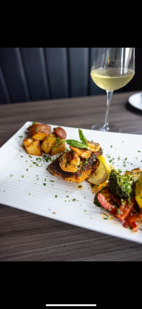 DOVINI ITALIAN BAR & GRILL - Updated October 2024 - 45 Photos & 31 ...