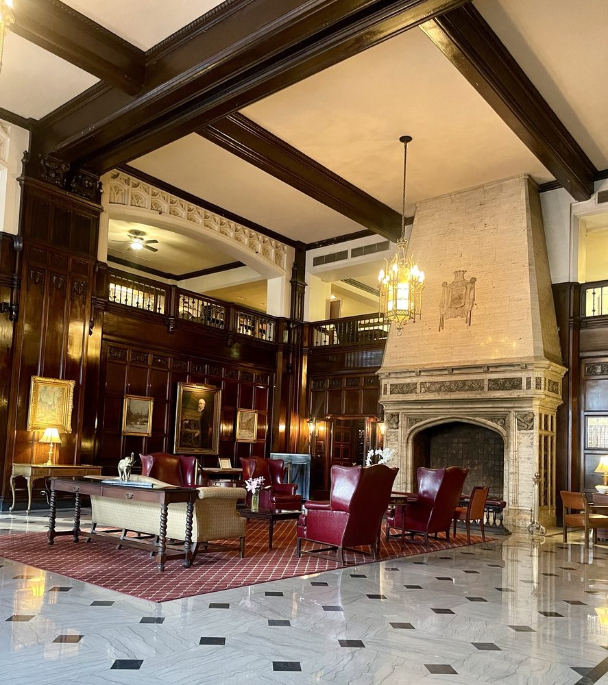 COLUMBIA CLUB - Updated October 2025 - 195 Photos & 101 Reviews - 121 ...